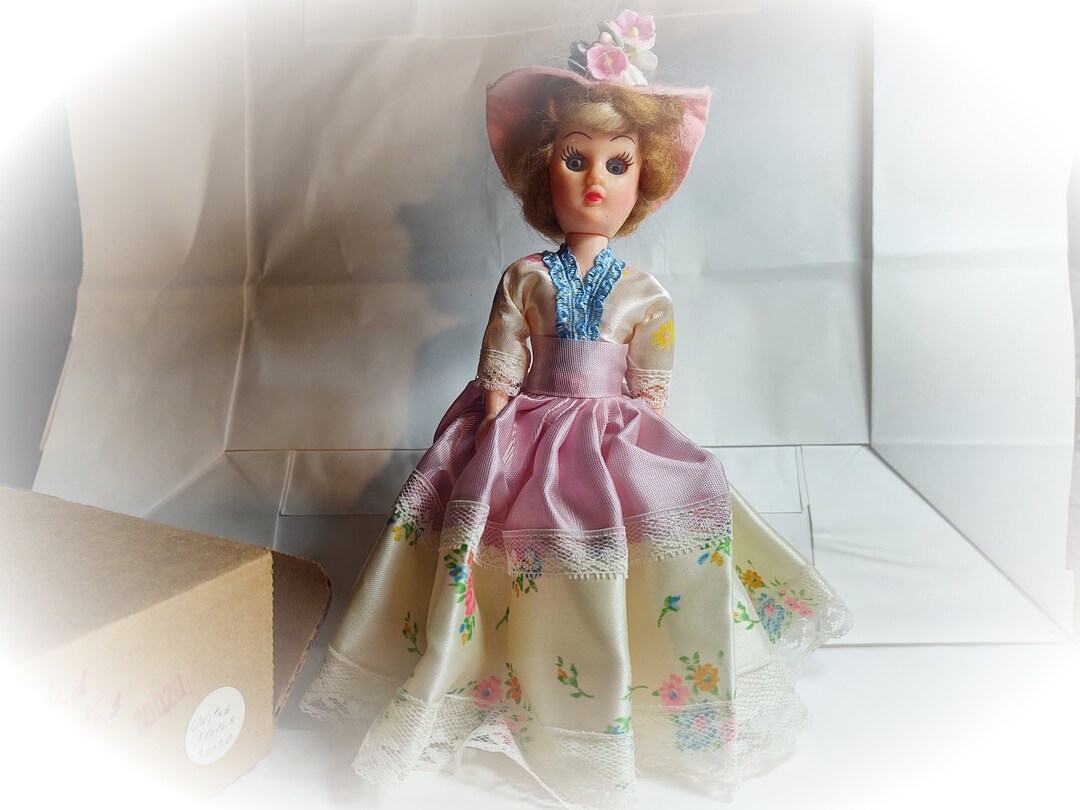 USA Colonial Vintage Arco Dolls of the World Dolls of the - Etsy