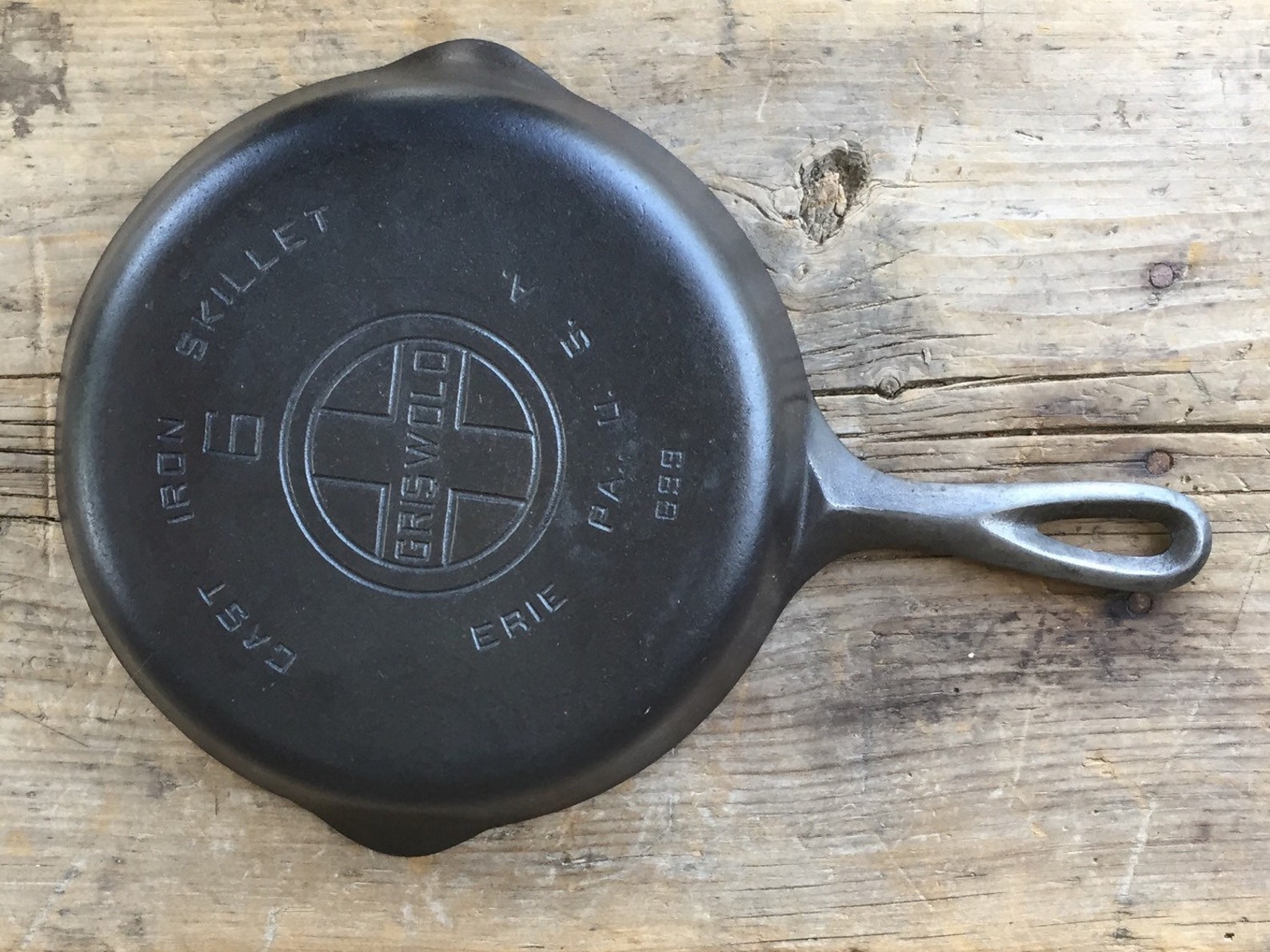 Vintage griswold cast iron skillet no 6 large blocklogo | Etsy Vintage griswold cast iron skillet no 6 large blocklogo | Etsy