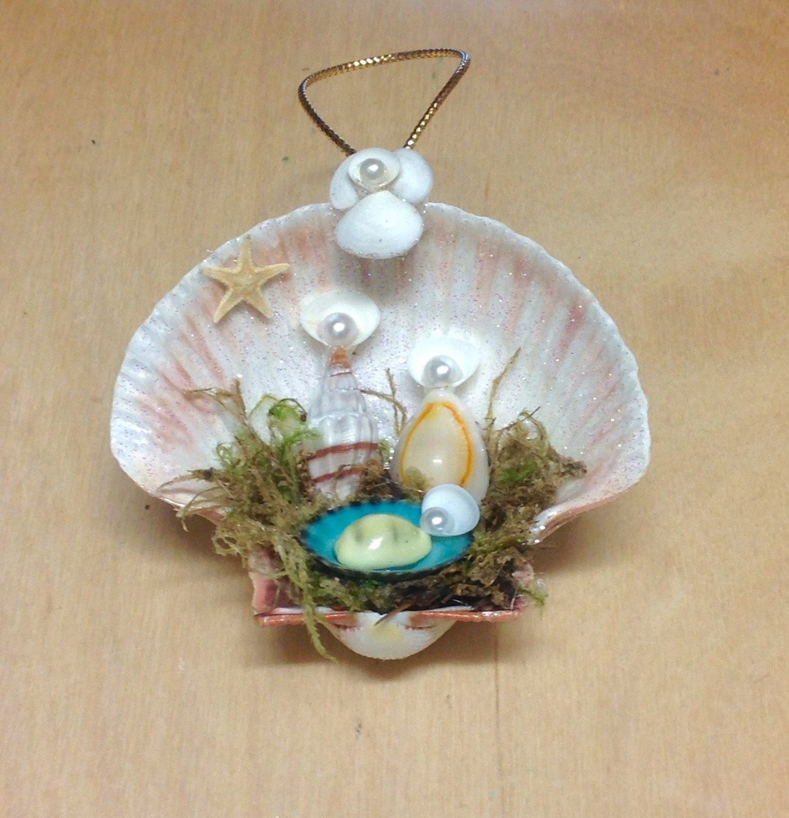 Seashell Nativity Ornament- Manger Scene Ornament With Glitter - Etsy