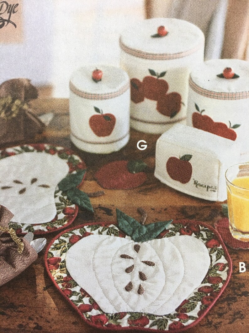 Placemat and Coaster Sewing Pattern Simplicity 9484, Apple Placemat ...