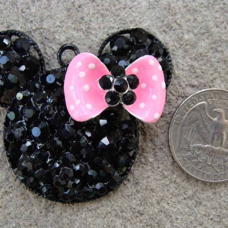 Minnie Mouse Necklace - Etsy