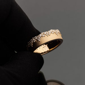 Melted Snow Ring, Solid 18k Gold Multi-stone Diamond Ring Made of 18k ...