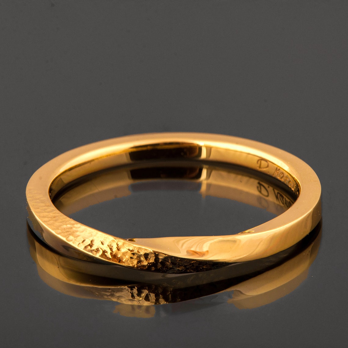 Mobius Ring 18k Gold Ring Hammered Mobius Ring Wedding Ring - Etsy