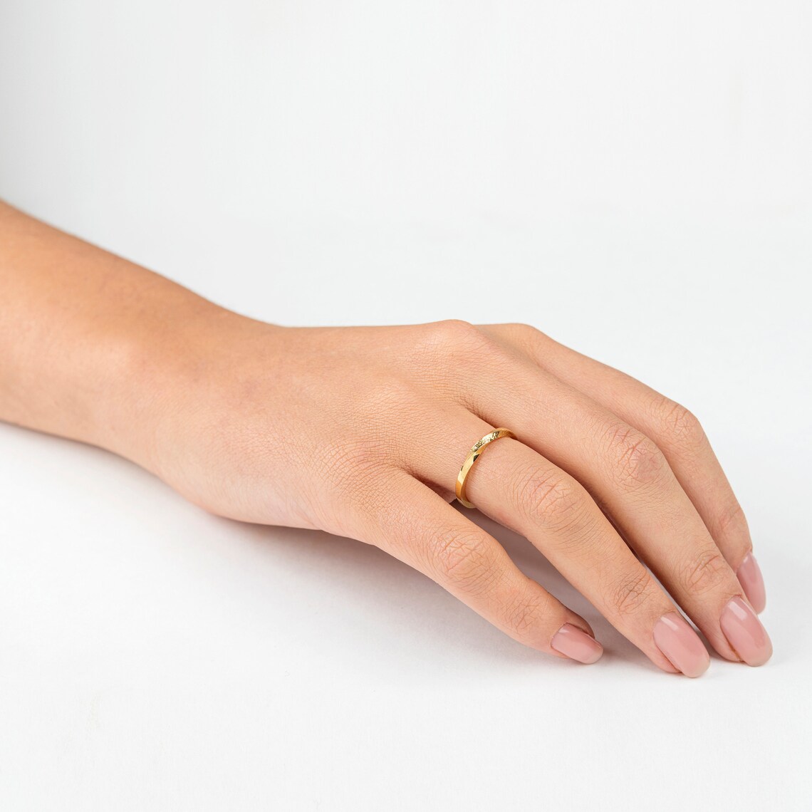 Mobius Ring 18k Gold Ring Hammered Mobius Ring Wedding Ring - Etsy