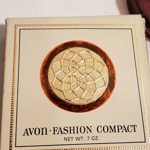 Vintage 1970s Avon Face Powder Compact - Etsy