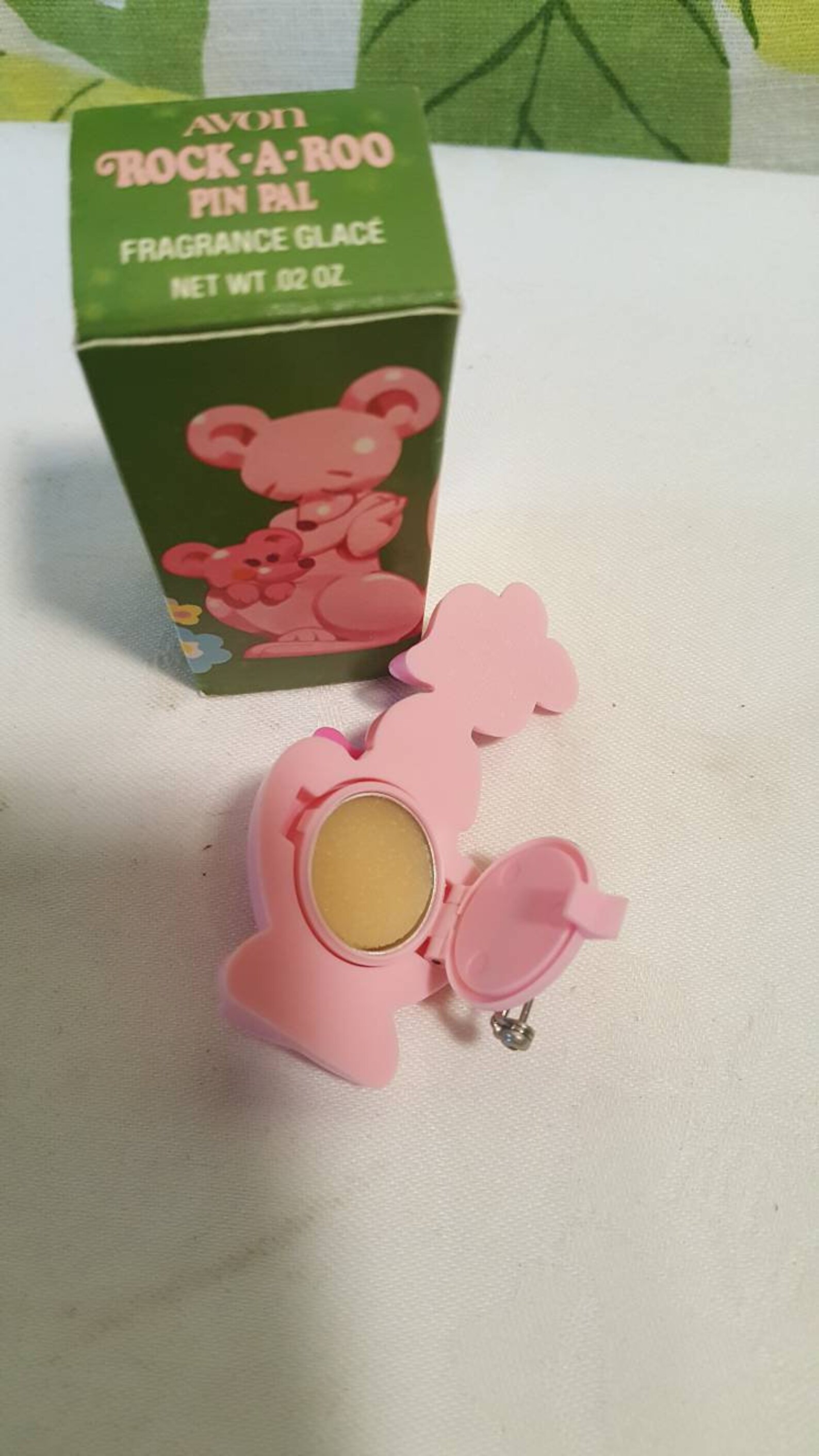 Vintage 1970s Avon Kangaroo Rock A Roo Glace Pin Pal NIB - Etsy