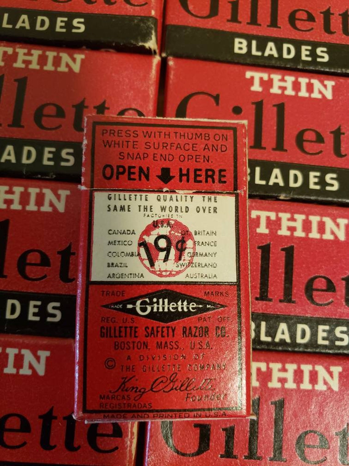 Vintage 1930s Gillette Razor Blade Display With 19 Boxes of - Etsy