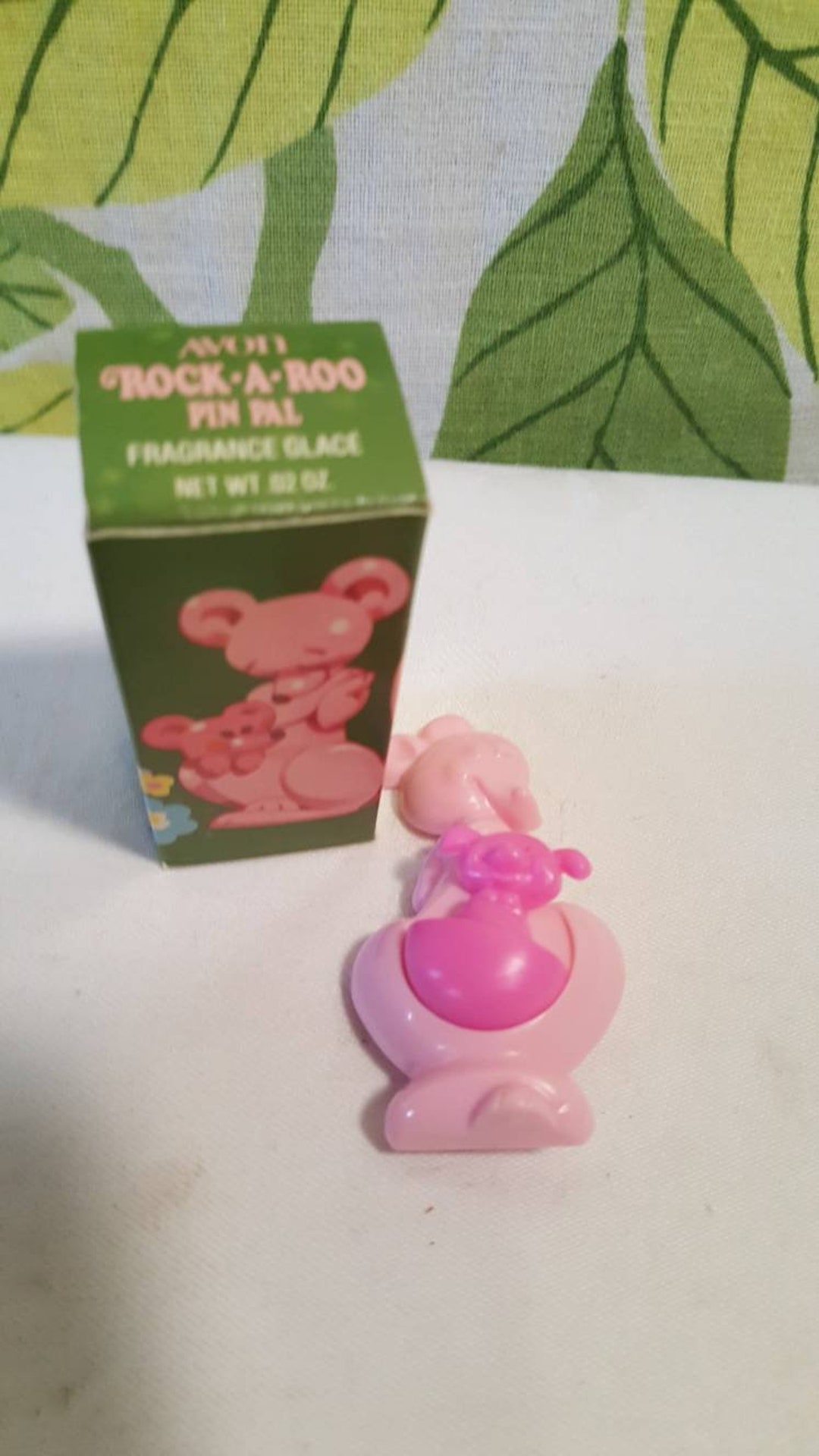 Vintage 1970s Avon Kangaroo Rock A Roo Glace Pin Pal NIB - Etsy