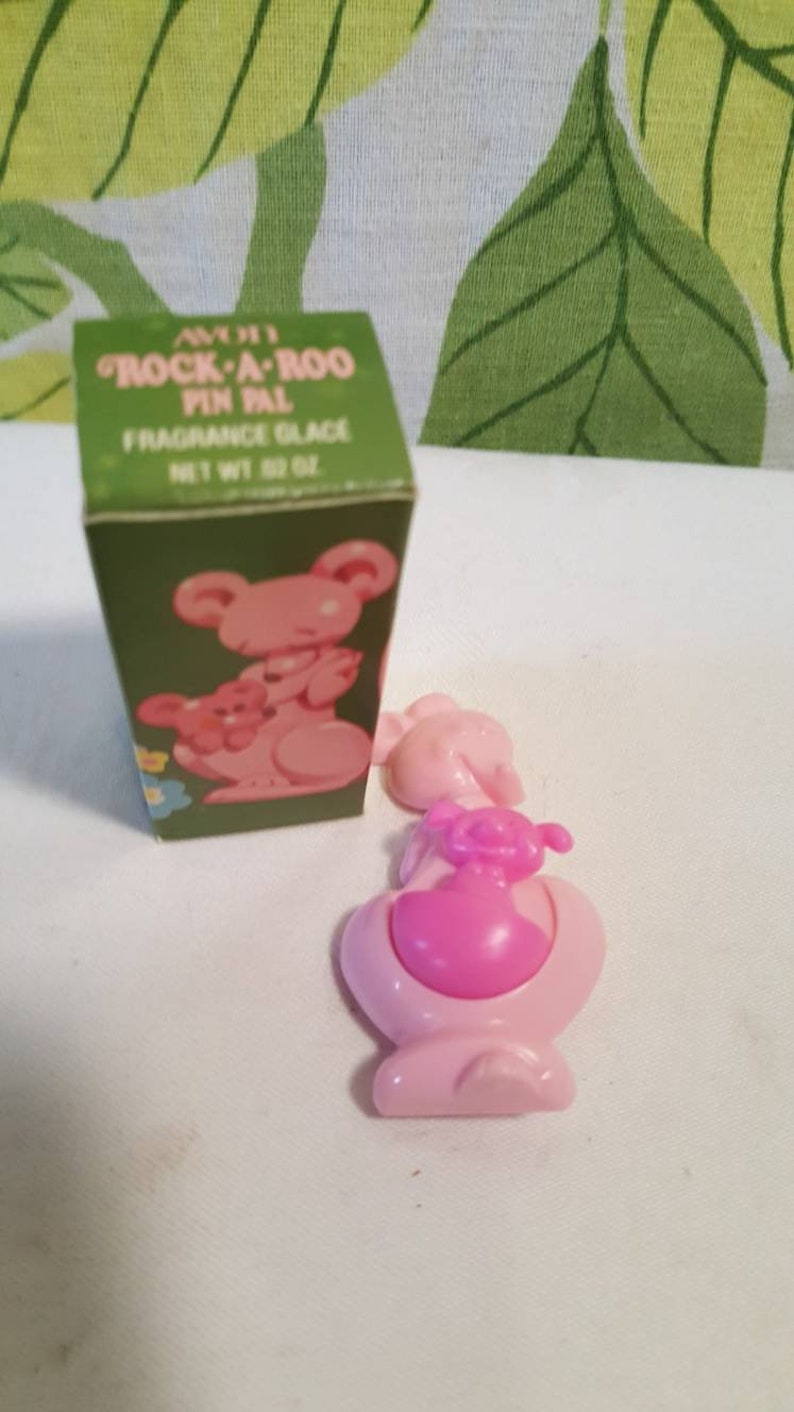 Vintage 1970s Avon Kangaroo Rock A Roo Glace Pin Pal NIB - Etsy