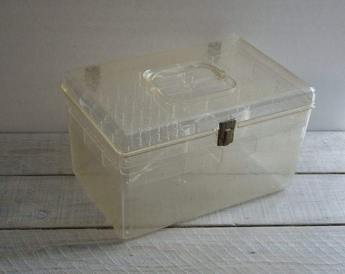 Vintage Large Clear Plastic Sewing Box ~ Two Pull Out Trays ~ Accesory ...