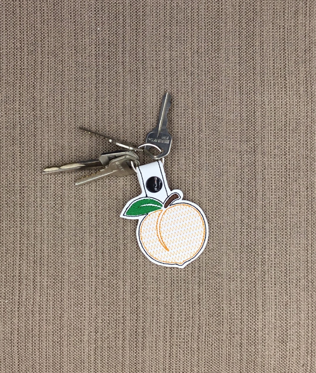 Peach Keychain Fruit Keychain Food Keychain Peach Grower Gift Peach ...