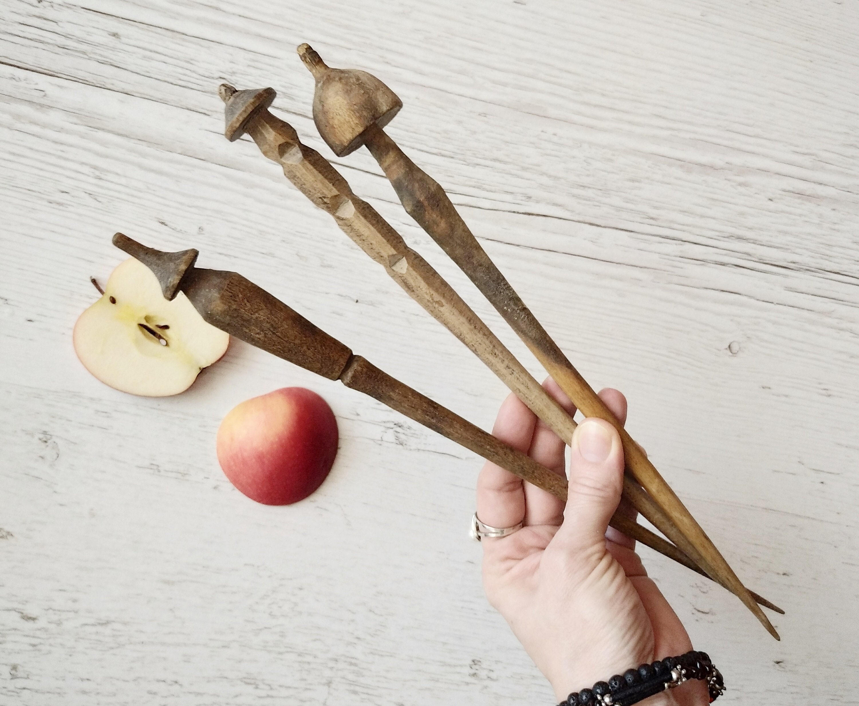 Drop Spindle Spinning