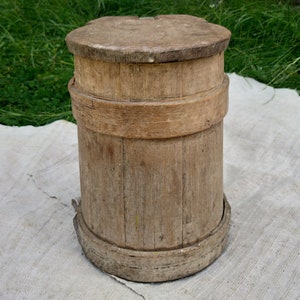 Antique box of wood XXL Rustic pail bucket with lid Wooden | Etsy