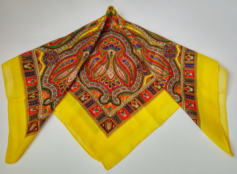 Bright Russian Shawl Floral Wool Scarf Eyecatching Head Scarf | Etsy