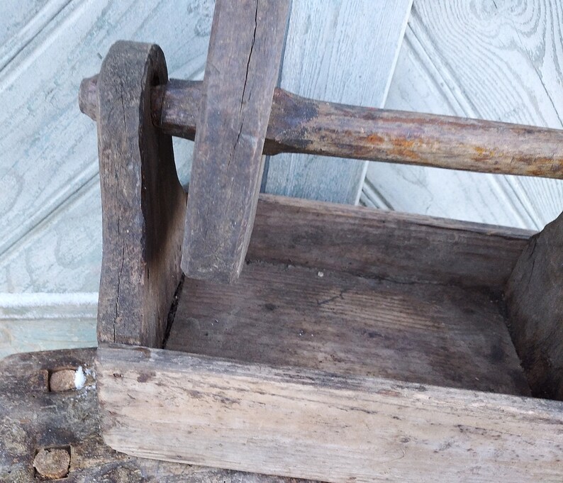 Primitive antique spinning wheel Rustic home decor Old wooden | Etsy