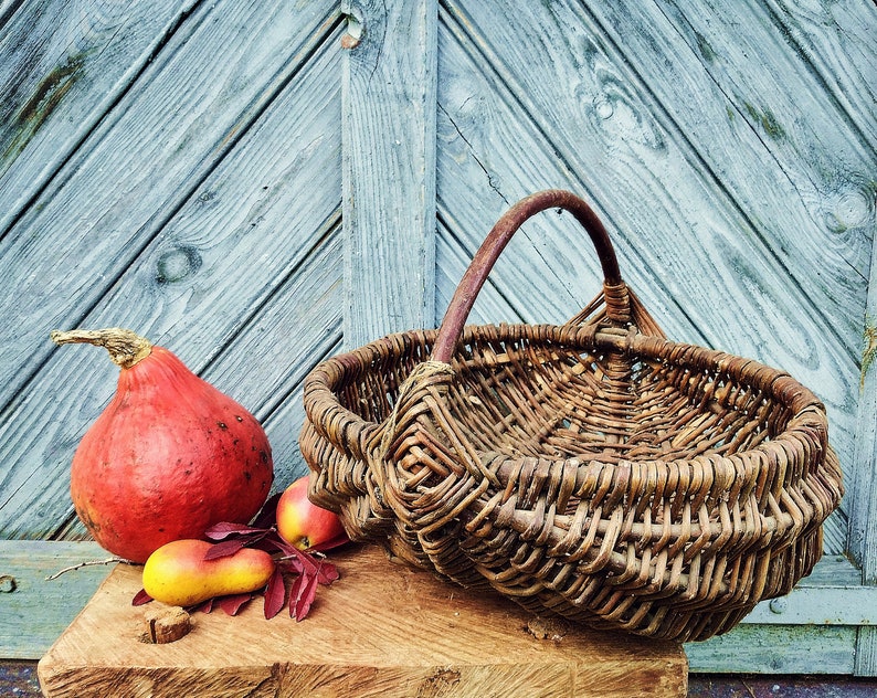 Vintage Basket Wicker Hamper Farmhouse Cottage Kitchen Storage - Etsy