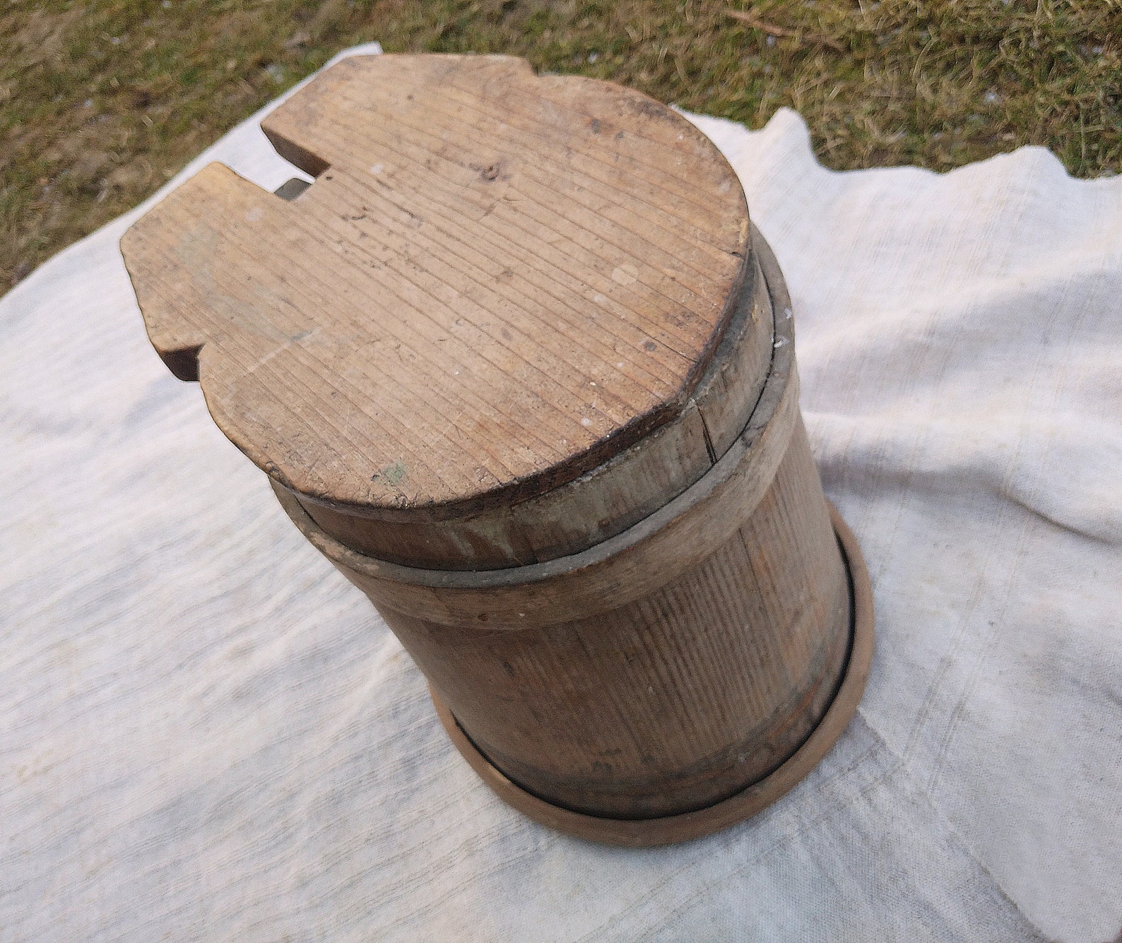 Antique Box of Wood XXL Rustic Pail Bucket With Lid Wooden - Etsy