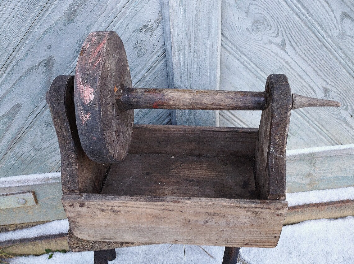 Primitive antique spinning wheel Rustic home decor Old wooden | Etsy