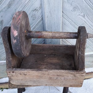 Primitive antique spinning wheel Rustic home decor Old wooden | Etsy