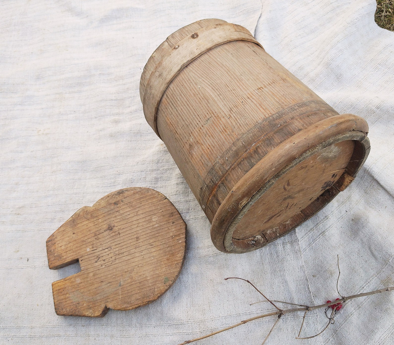 Antique Box of Wood XXL Rustic Pail Bucket With Lid Wooden - Etsy