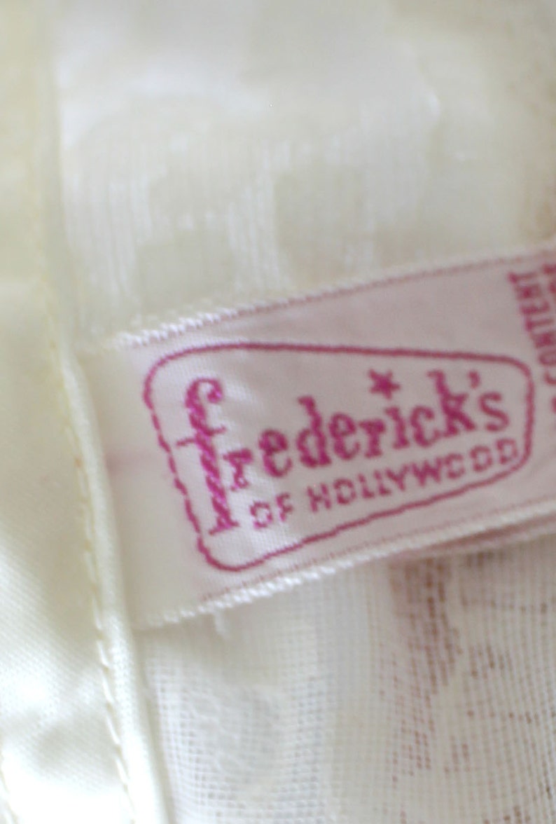 1950s Bra | Bullet Bra | White Lace Bra | Padded Bra | Frederick's of ...