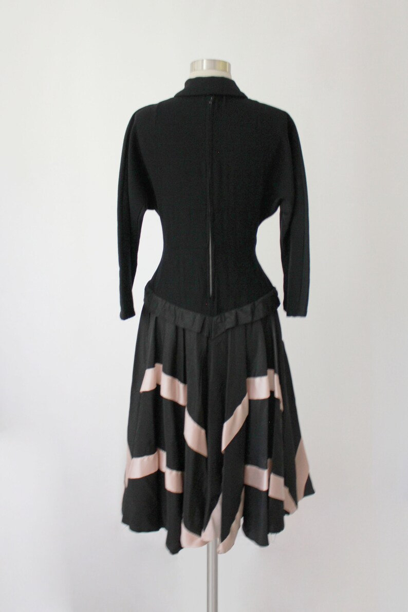 1950s Keyhole Dress | Dolman Sleeve Dress | Full Skirt | Chevron Stripe ...
