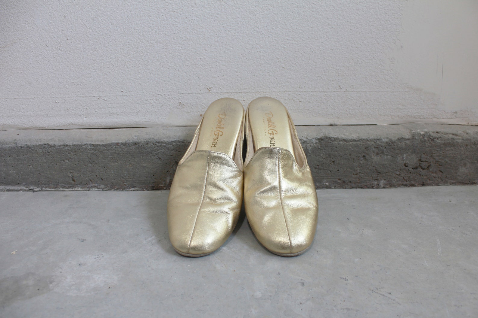 1960s Gold Mule Slippers by Daniel Greene Size 5.5 - Etsy