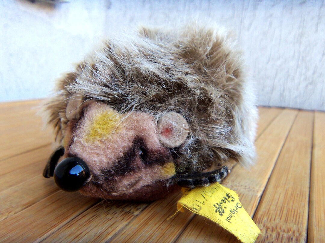 STEIFF JOGGI Lying Hedgehog,button&flag,mohair Hard Stuffed Toy,western ...