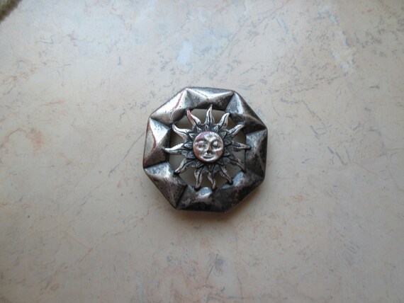 80s DAM Buckle Sun Face Octagon Shape French Vintage … - Gem