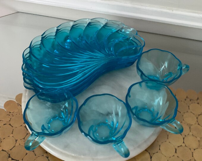 Vintage Hazel Atlas Capri Sea Shell Blue Snack Set Tray & Cups Four ...