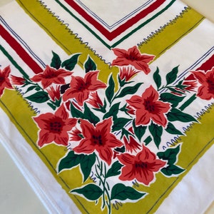 Simtex Vintage Tablecloth. Blooming Red Day Lillies and Green Fauna WOW ...