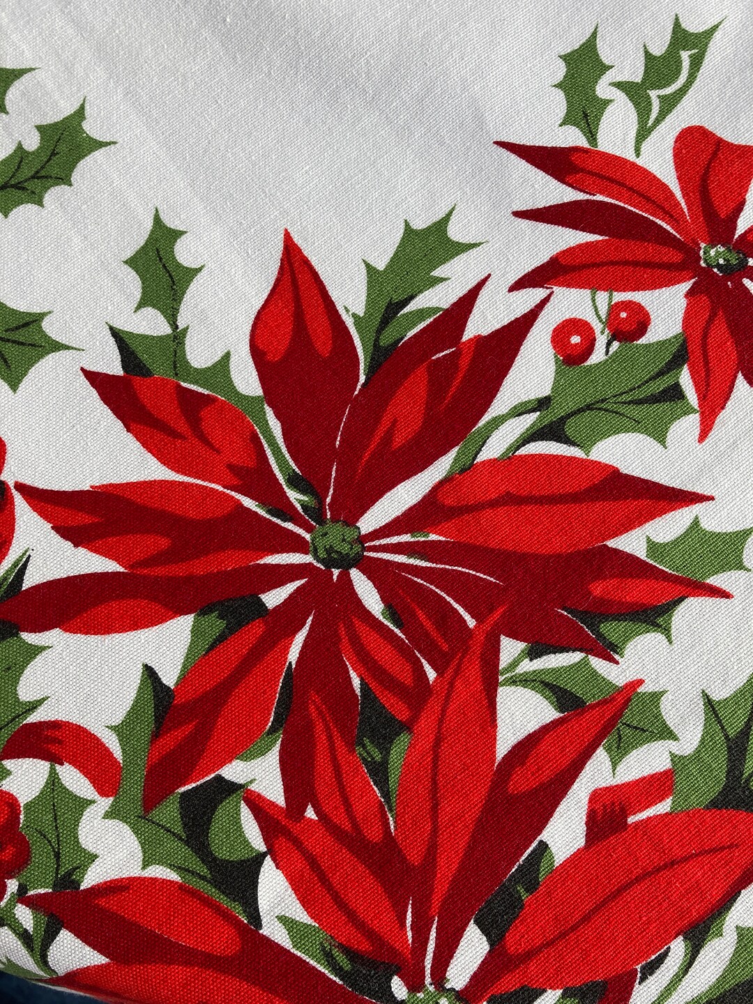 Vintage Classic Wilendur X Mas Tablecloth bells, Holly and the Ivy ...