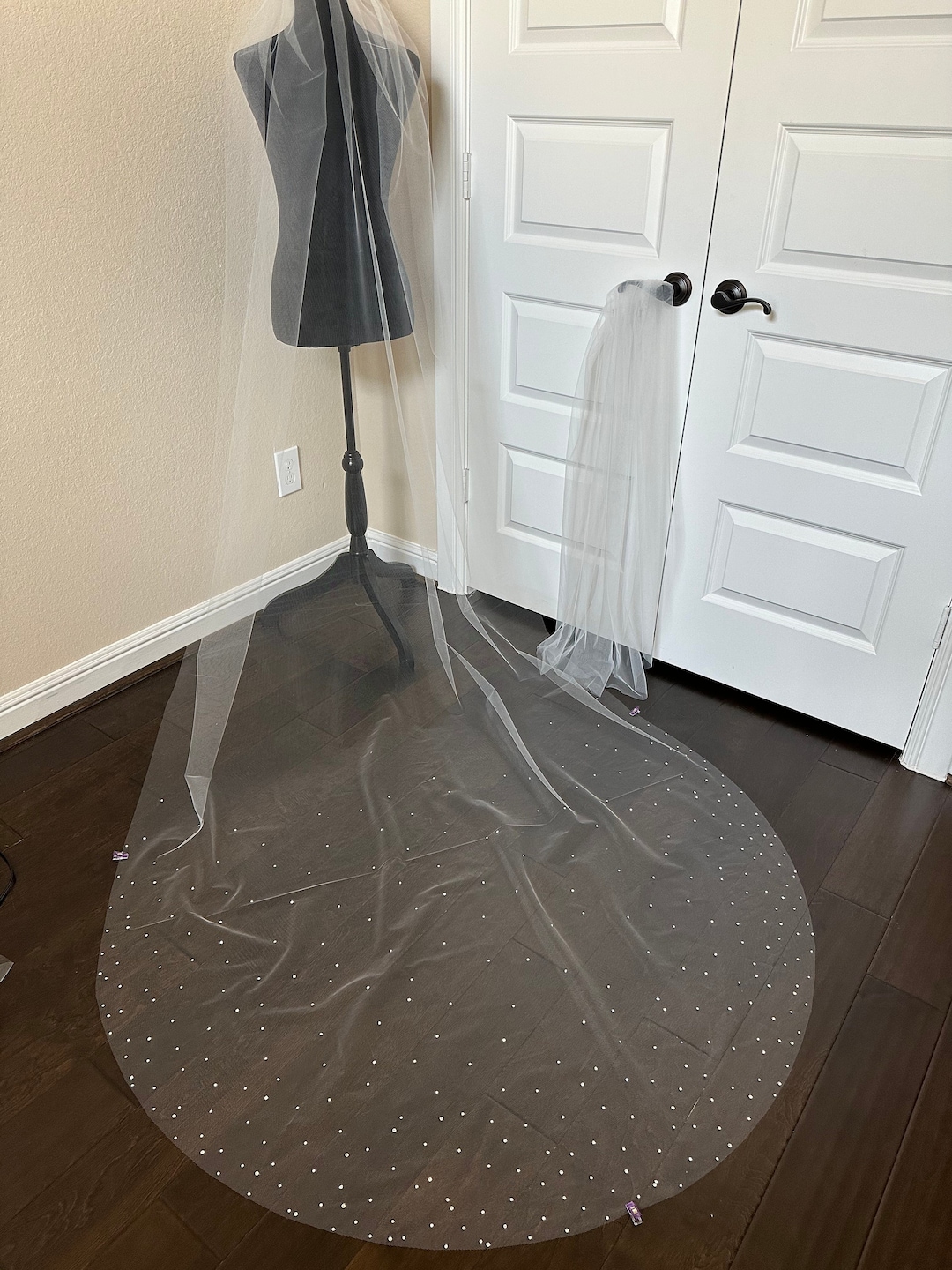 Scattered Sparkly Rhinestone Wedding Veil, Cascading Rhinestone Bridal ...
