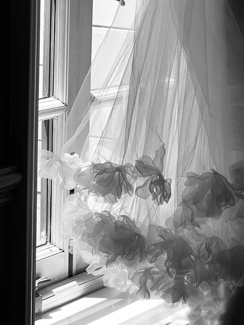Iris Flower Wedding Veil, 3d Floral Bridal Veil, Fingertip Short Veil ...