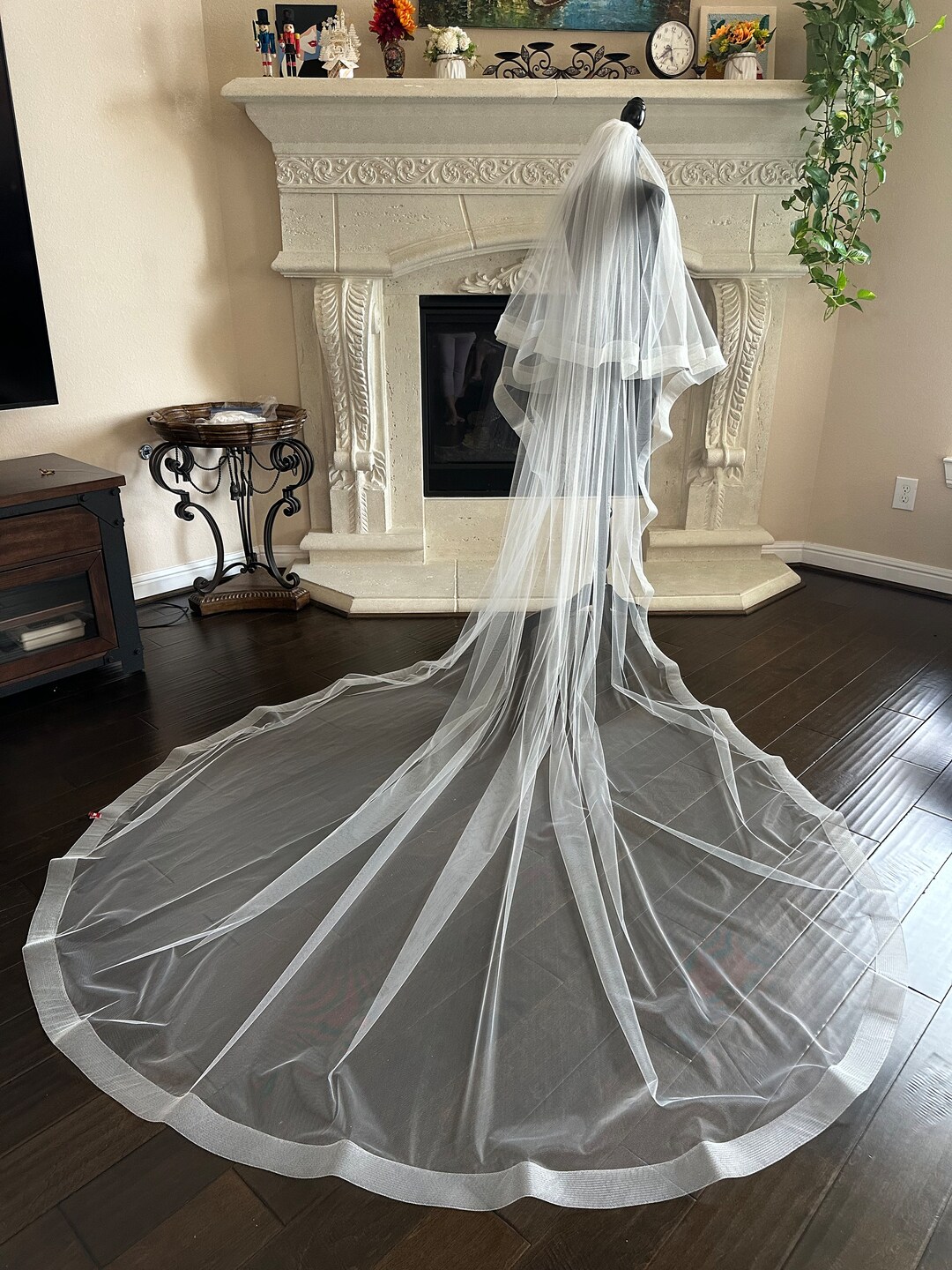 Horsehair Drop Veil 2" Crinoline Edge, Fingertip Wedding Veil With ...