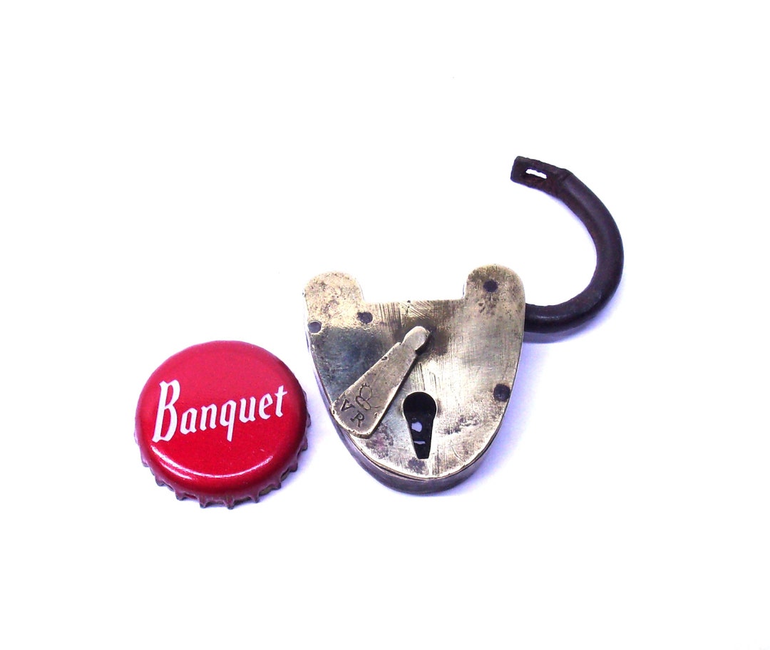 Brass V. R. Crown Stamping Padlock Queen Victoria Regina Non Working No ...