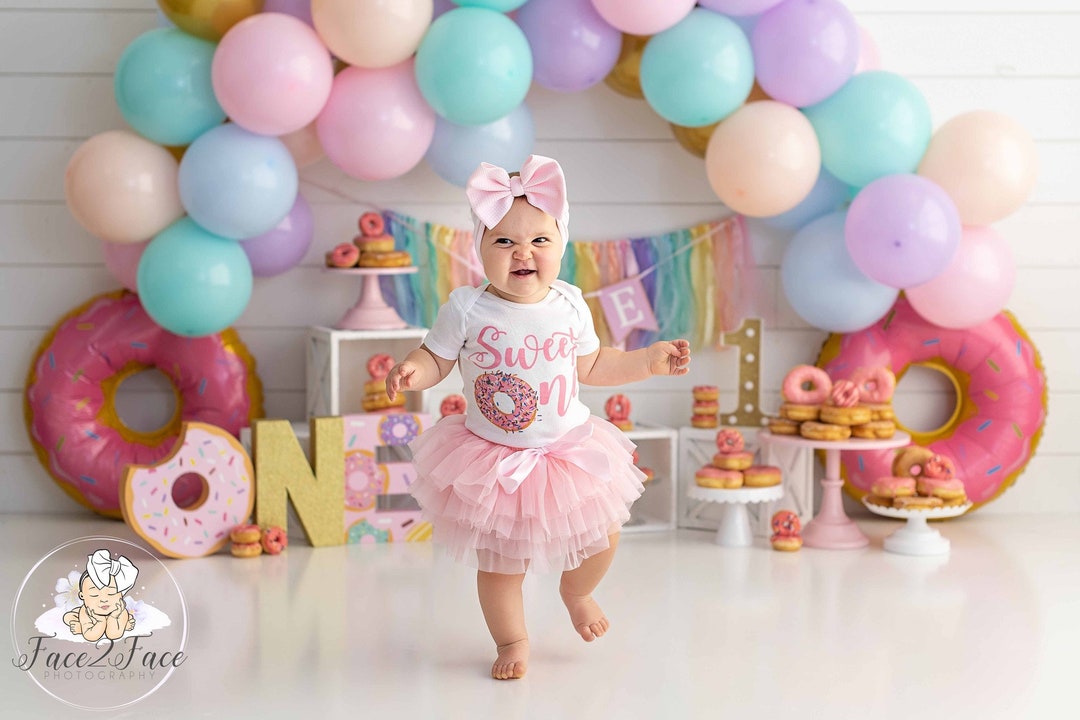 Pastel Donuts Birthday Photography Backdrop - Balloon Arch, Donut ...