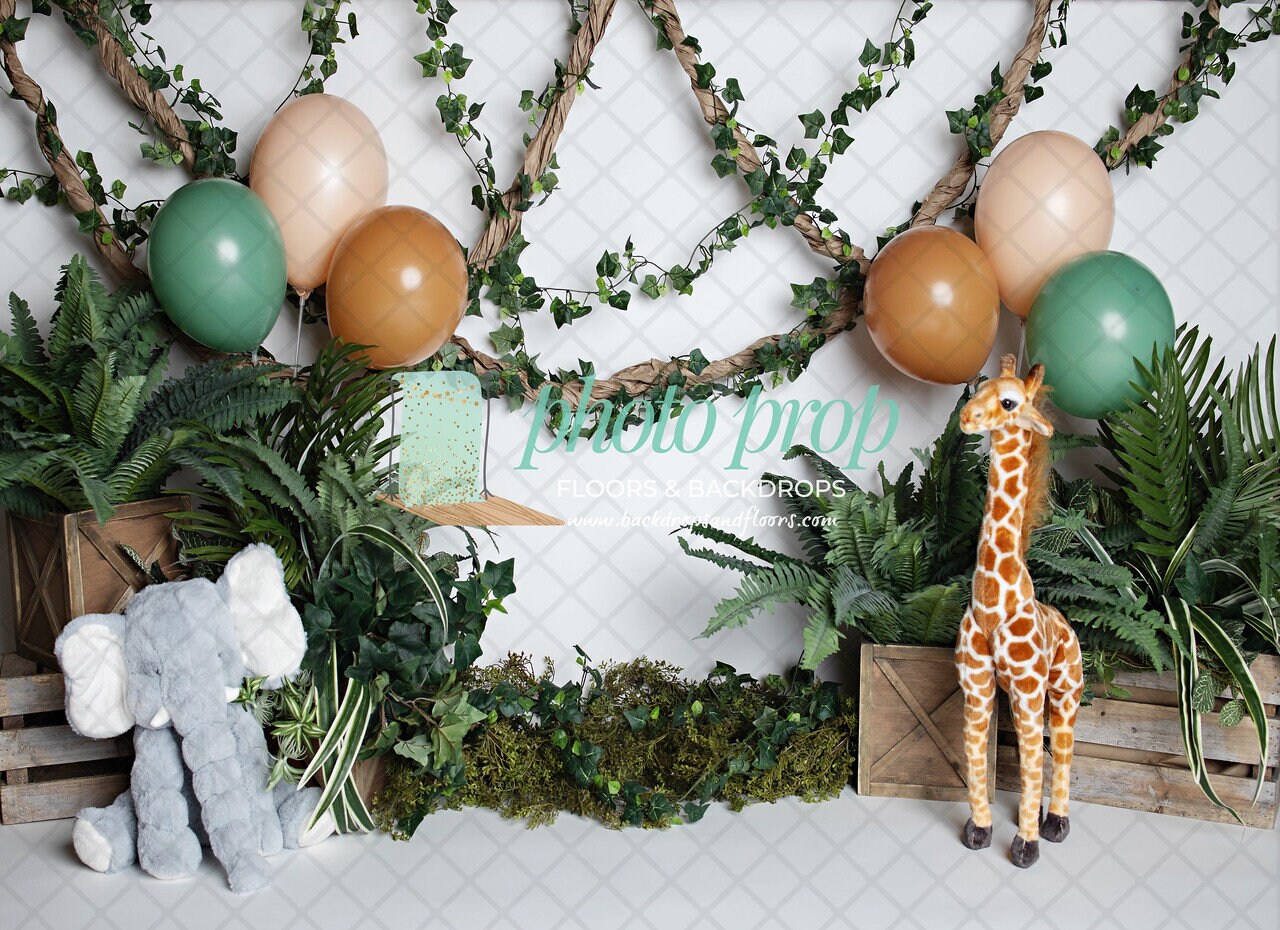 Giraffe Tiny Planets App