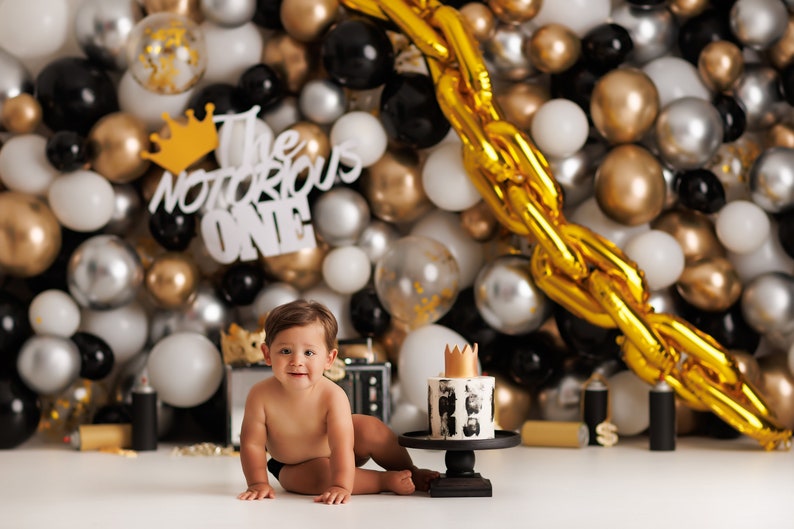 Hip Hop Photography Backdrop - the Big One, Music, Boombox, Crown ...