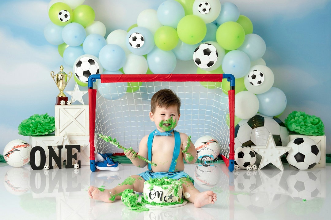 Soccer Photography Backdrop - Balloon Garland, Arch, White, Black ...