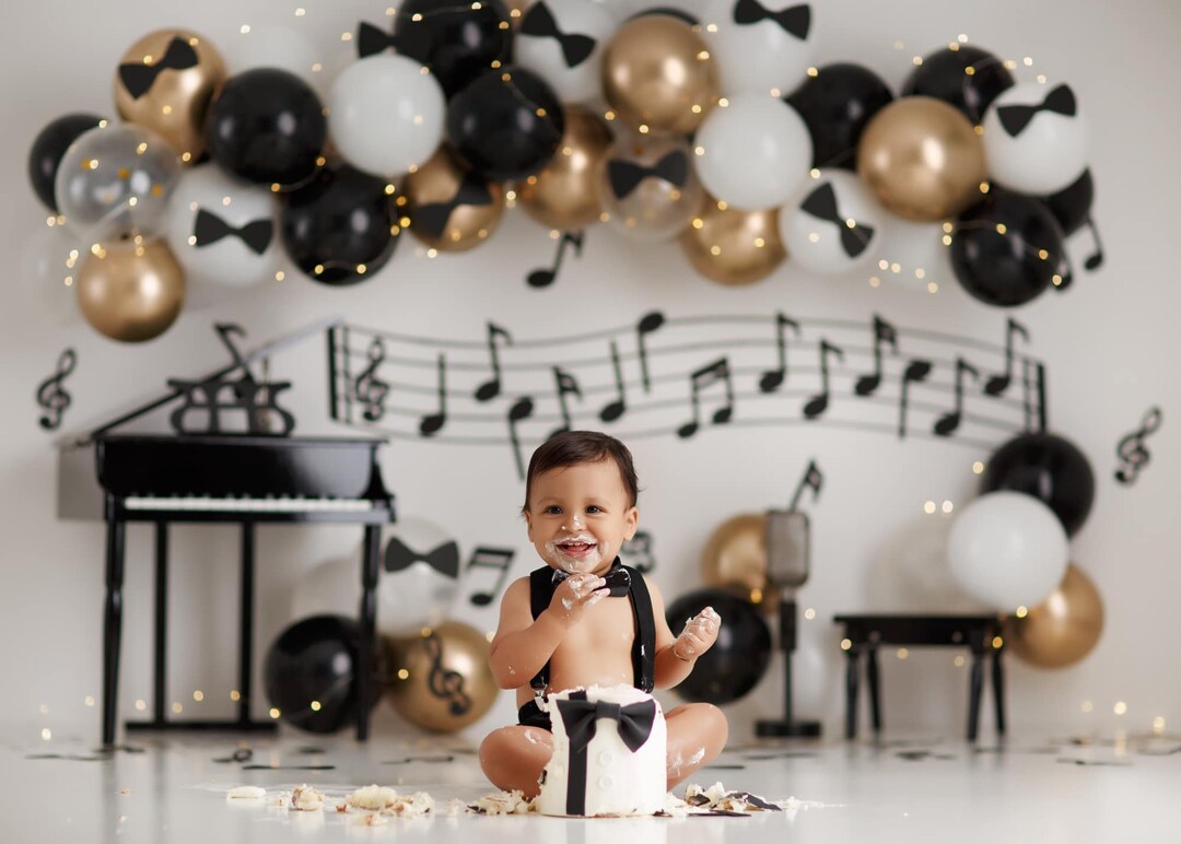 Piano Player Balloon Garland Photography Backdrop - Little Mister, Arch ...