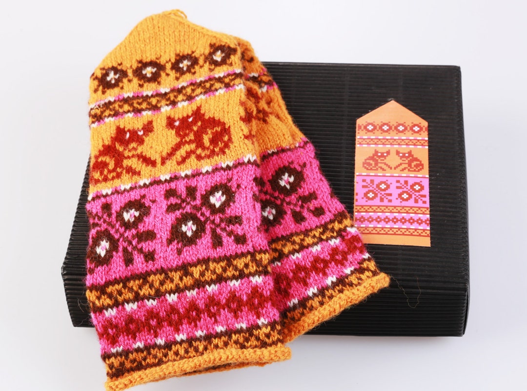 Muhu Island Mittens DIY Pattern Kit Inspiration knit Like a Muhu Islander - Etsy