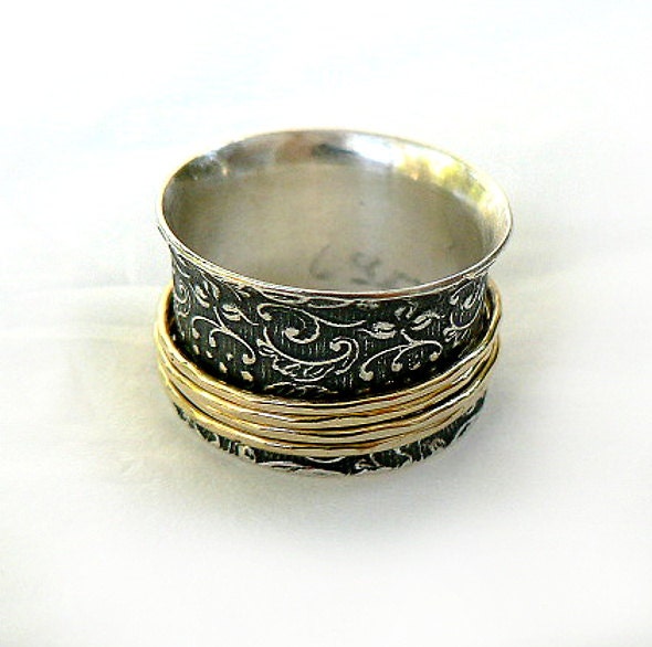 Gorgeous Lace Spinner Ring Rotating Ring Four Gold Spinners - Etsy