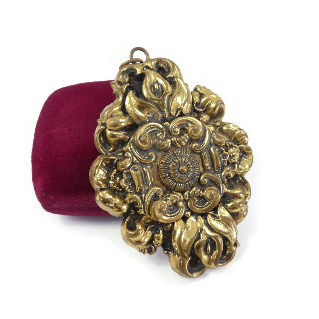 Vintage, Floral Repousse, Pendant, Calla Lily, Stamped Metal, Brassy ...