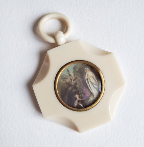 Vintage Lourdes Bakelite Cross Pendant - Catholic Rel… - Gem