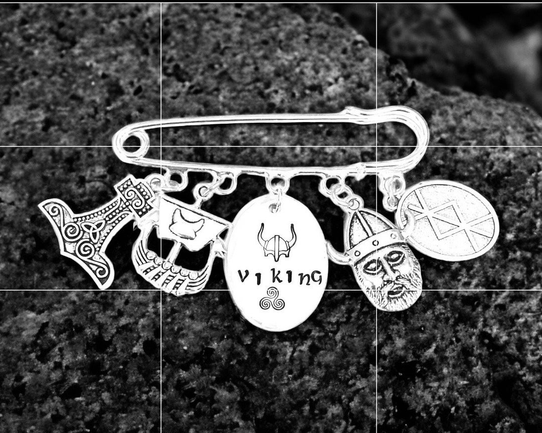 Vilking Kilt Pin for a Cloak, Reenactment or Handfasting, Hand Stamped ...