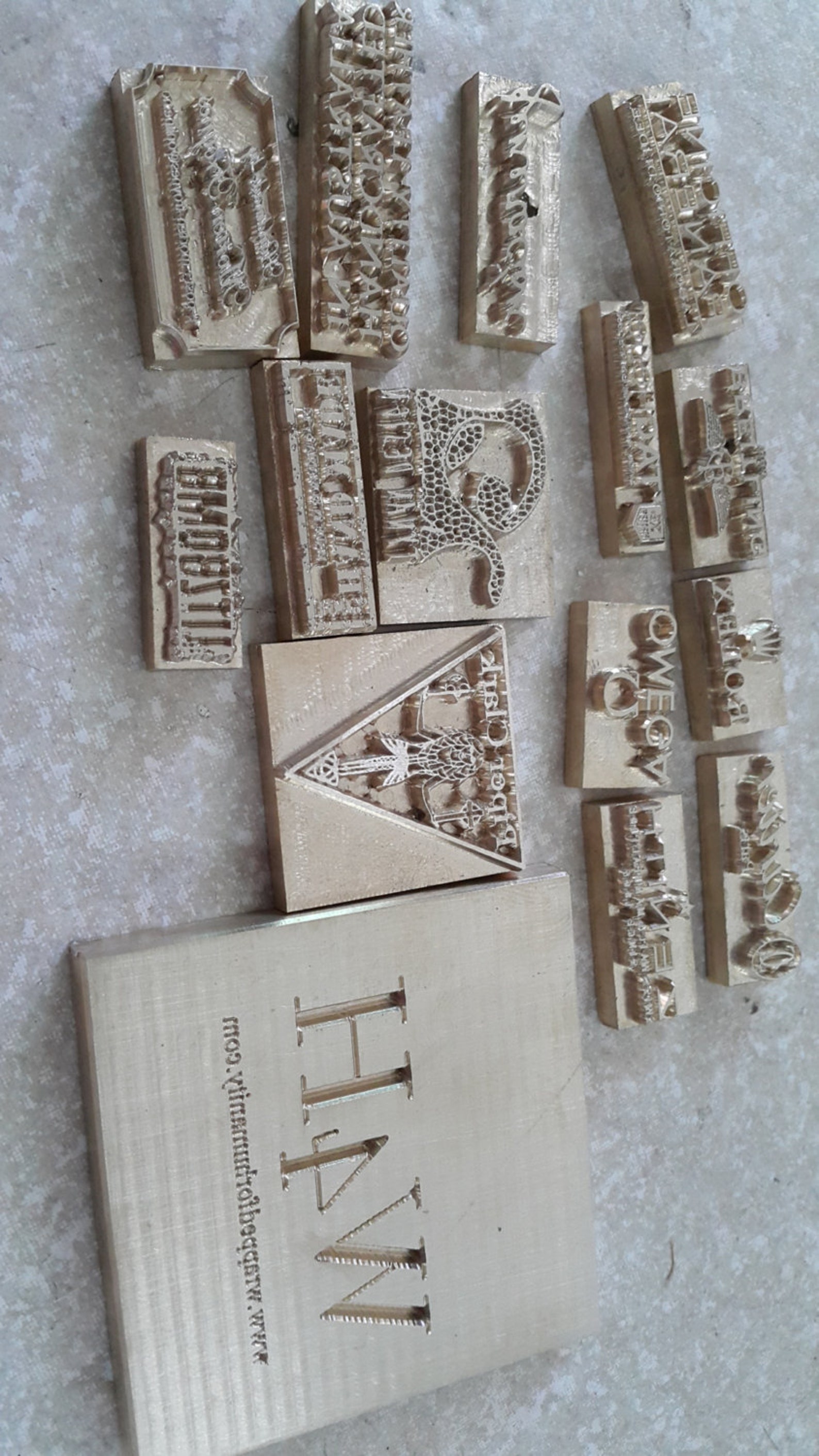 8mm BIG Screw - Custom Made Embosser Leather Stamp - for Electric ...