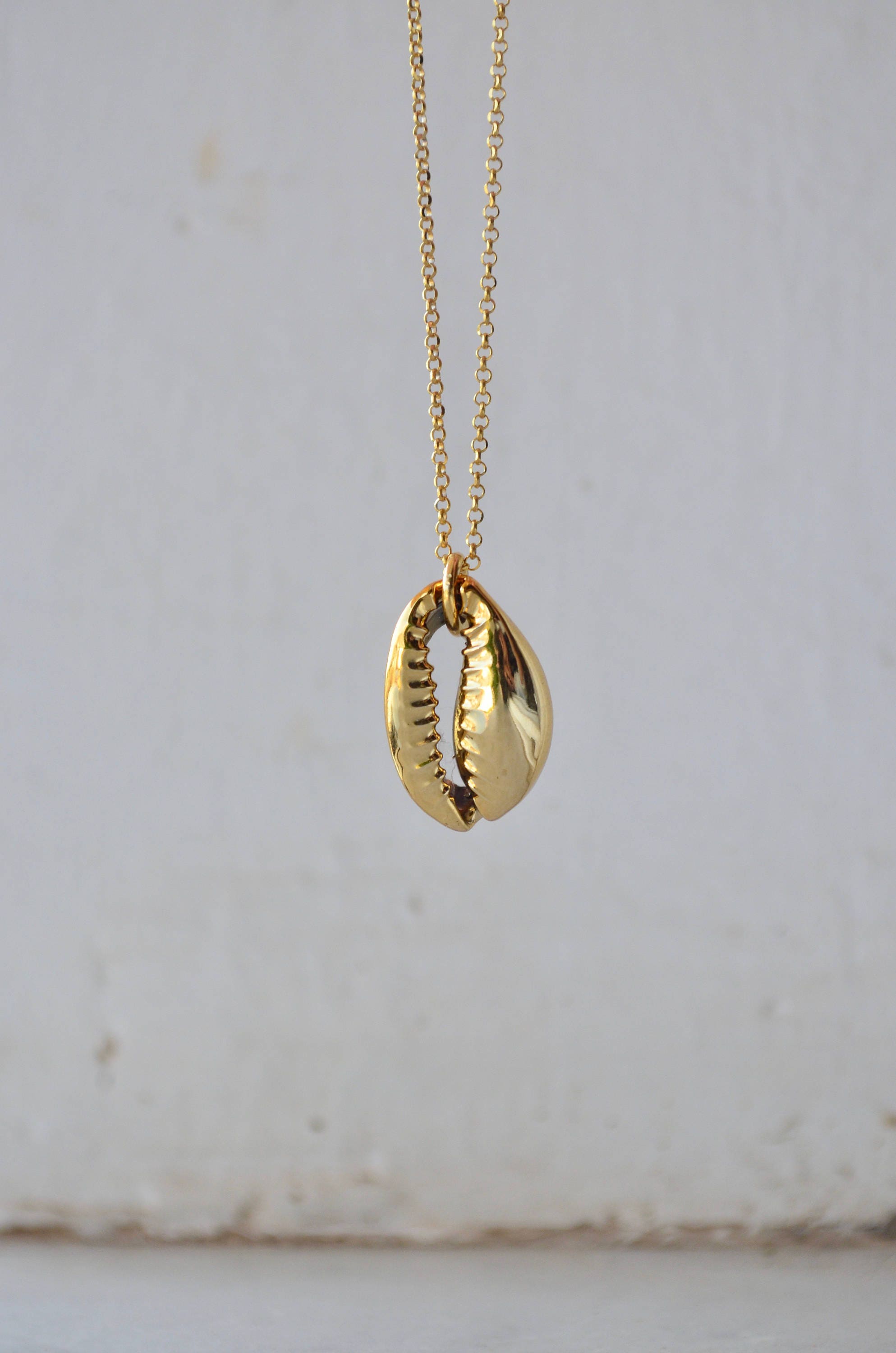 Gold Cowrie Shell Necklace Gold Shell Necklace Cowrie | Etsy