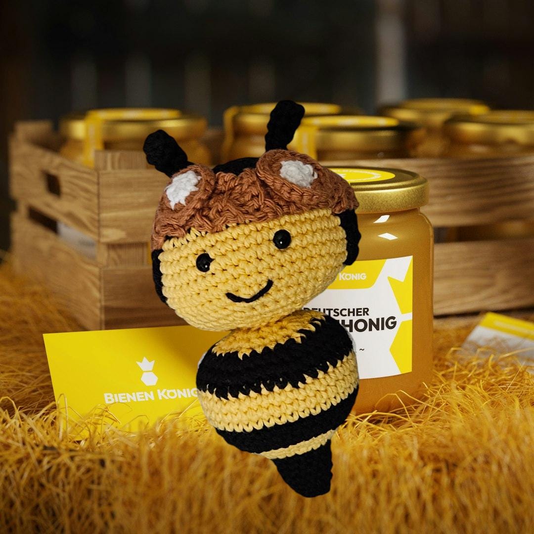 Aviator Bee, First in Flight Amigurumi Crochet - Etsy