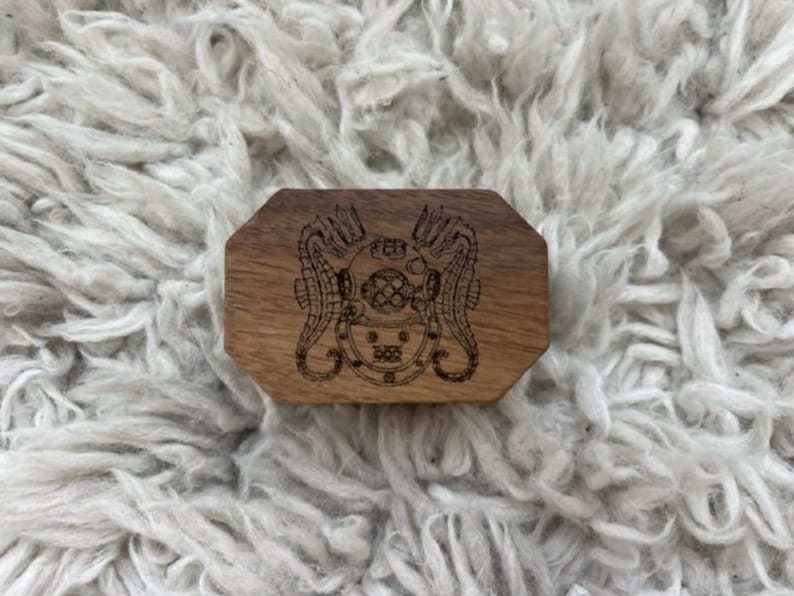 Dive Pin With Custom Gift Box - Etsy